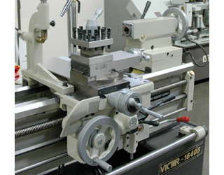 Machine may be shown with optional accessories