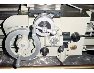 Machine may be shown with optional accessories